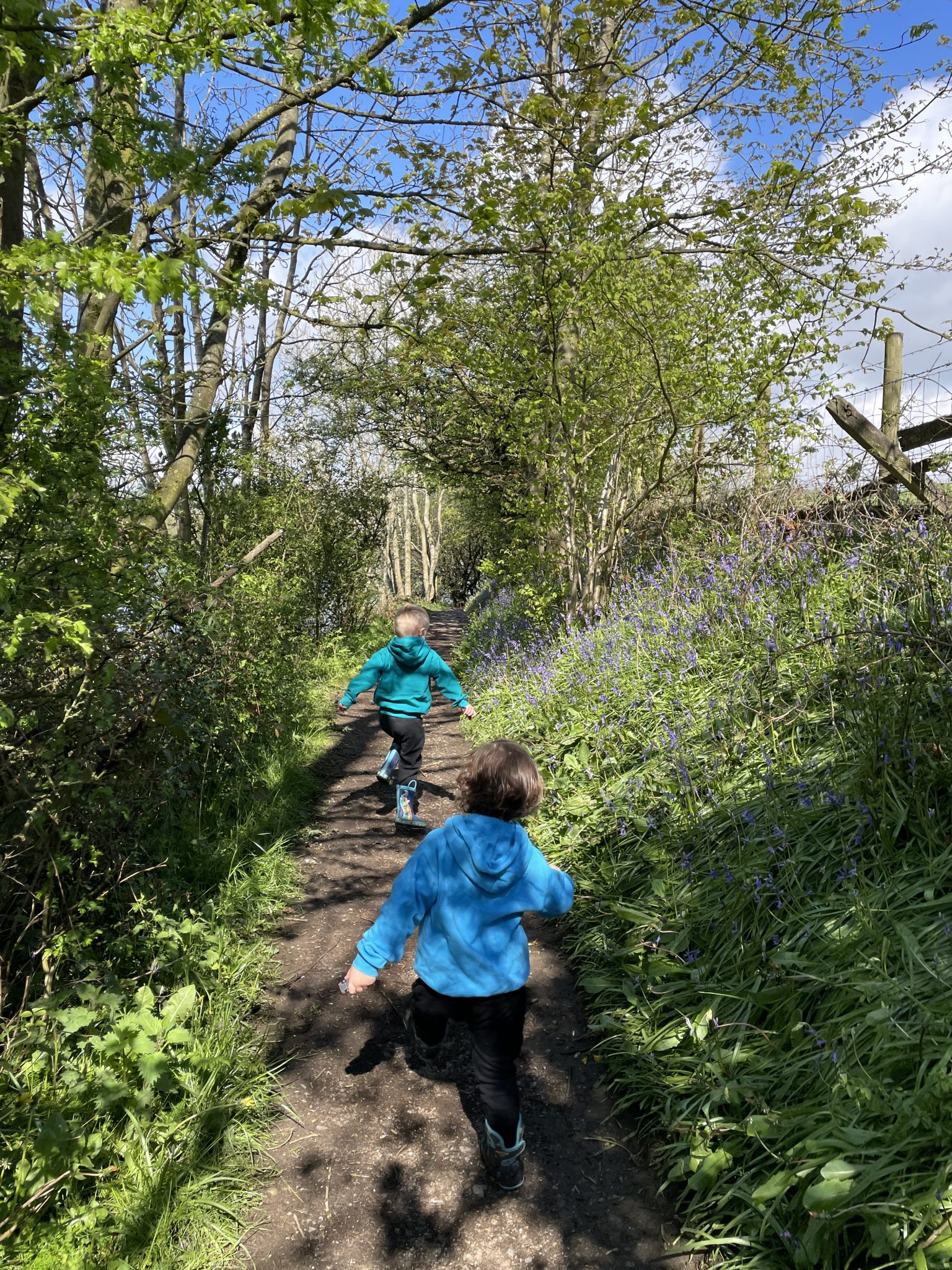 Lake Burwain circular walk, Foulridge - Little Miss Yorkshire